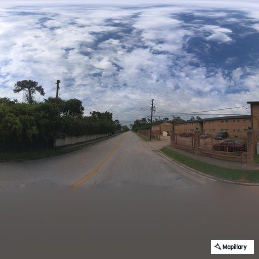 Person reports abdominal pain at apartment complex, Houston TX | CrimeRadar