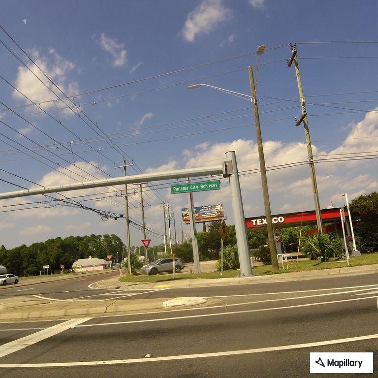 Traffic control underway near accident at FL-79 and Back Beach Rd ...