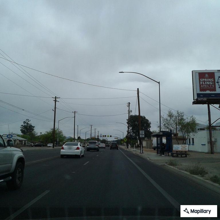 Woman reports concerning texts from missing daughter near North Stone ...