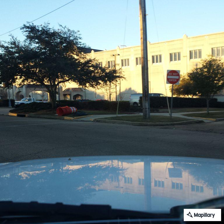 Woman reports scam by two females at apartment complex, Jackson MS ...