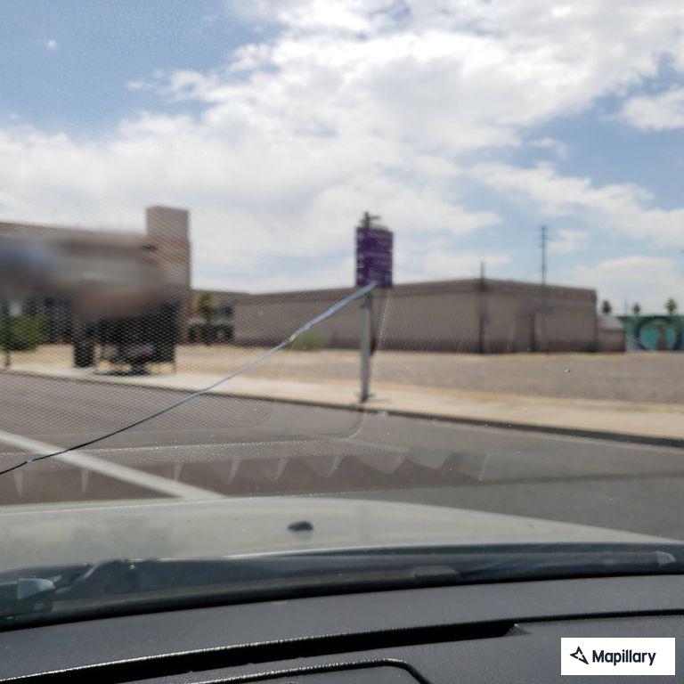 Vehicle blocks lanes near I-10 and 7th Avenue, Phoenix AZ | CrimeRadar