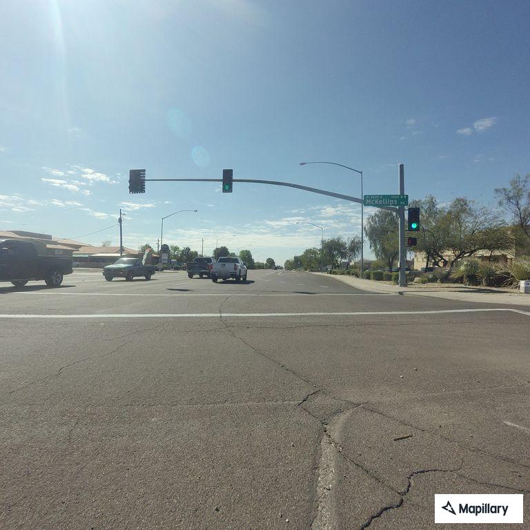 Fire crew spots erratic driver near Lindsay and McKellips, Mesa AZ ...