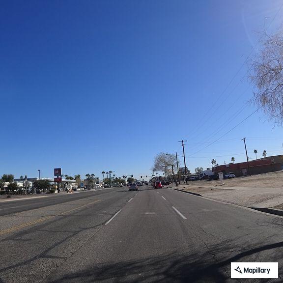 Loitering complaint at fast food restaurant, Phoenix AZ | CrimeRadar