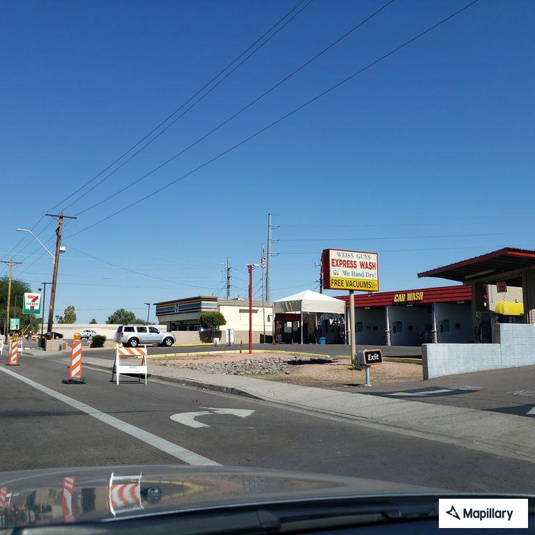 Homeless group loitering near Animal Hospital in Phoenix, Phoenix AZ ...