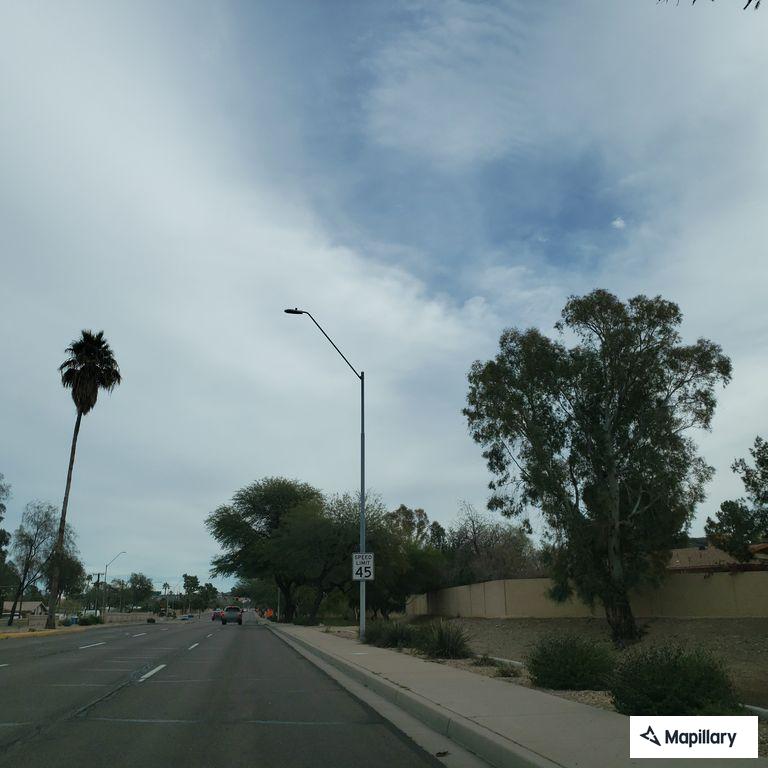Vehicle fire reported near highway 101 and thunderbird road, Phoenix AZ ...