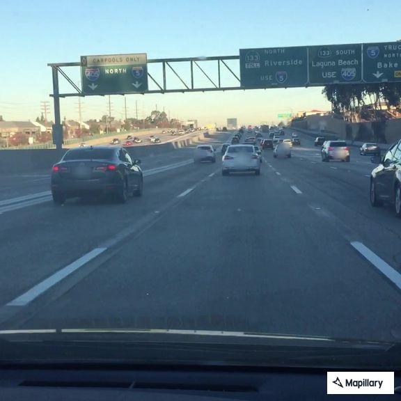 Debris reported on southbound I-5 near El Toro, Lake Forest CA | CrimeRadar