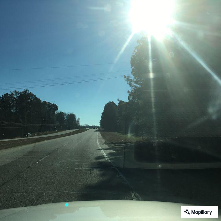 Two-vehicle collision blocks flat rock road and highway 61, Carroll ...