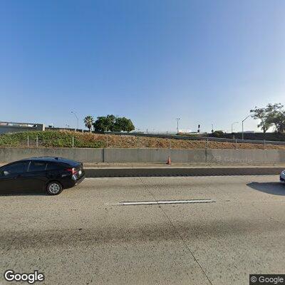 Traffic accident on right shoulder near 405 freeway, Los Angeles County ...