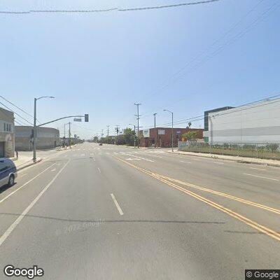 Ambulance and police respond to felony near Figueroa St, Los Angeles CA ...