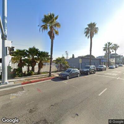 Suspicious man in blue shirt seen on Washington Blvd, Los Angeles CA ...