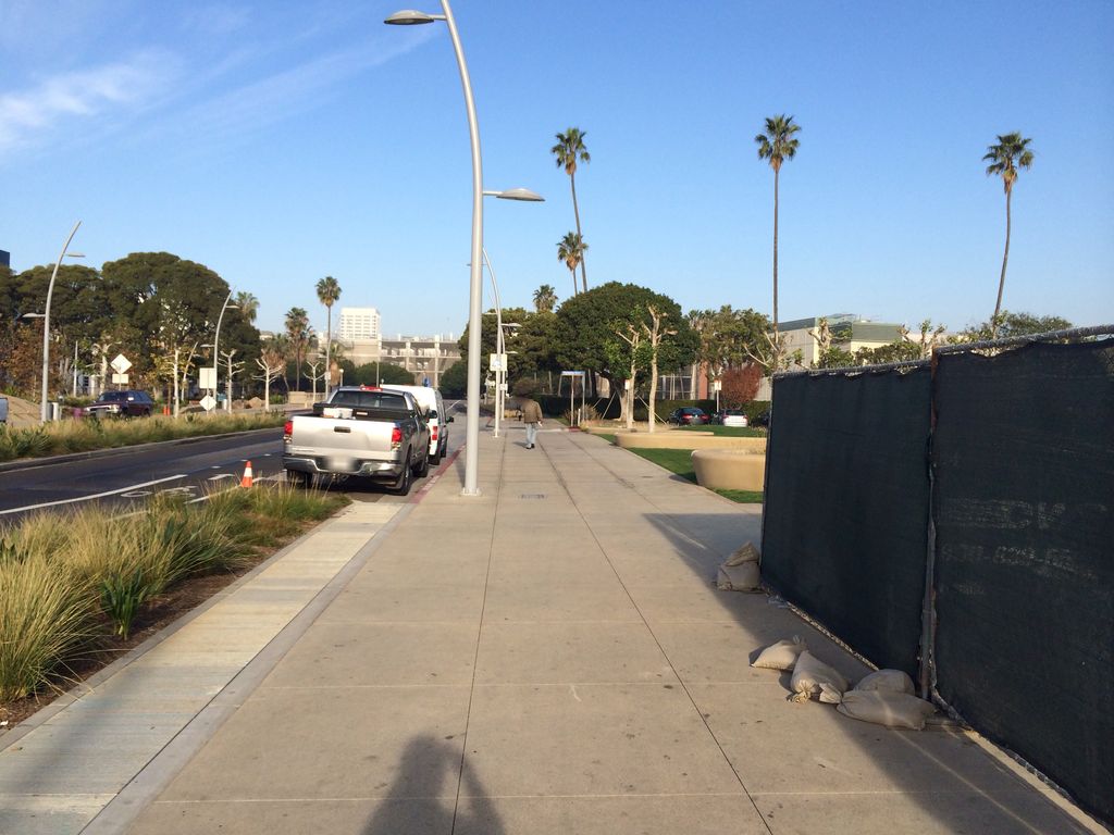 Two men attempt assault with sharp object in Santa Monica, Santa Monica ...