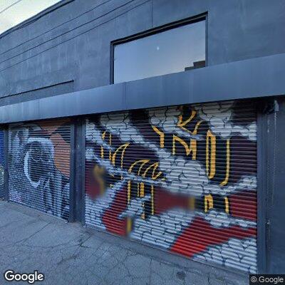 Police respond to domestic violence near 16th Street, Los Angeles CA ...