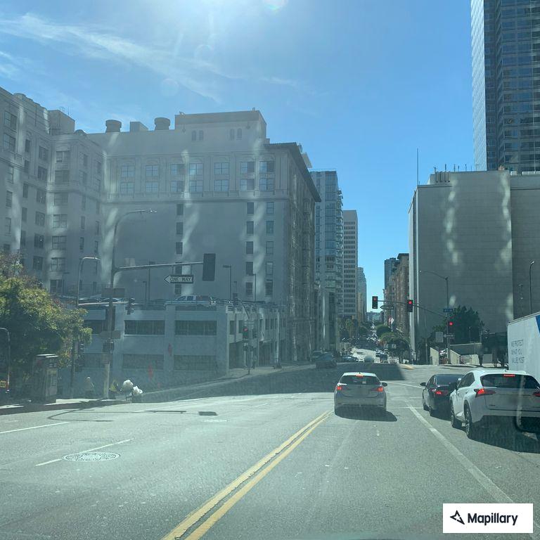 Assault suspect reported near Angels Flight at S Hill St, Los Angeles ...