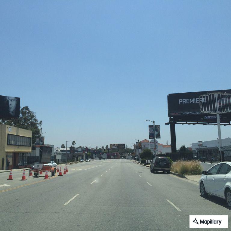 Man's loud screams trigger Code 3 response near La Brea Ave, Los ...