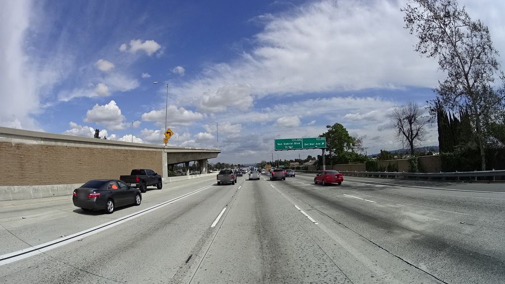 Multi-vehicle collision causes traffic congestion on I-10, Los Angeles ...