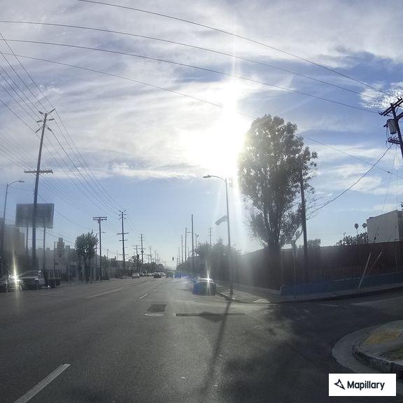 Armed robbery and car theft near Santa Monica boulevard, Los Angeles CA ...