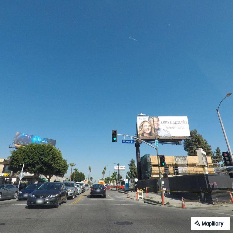 Rubbish fire near Gower and Hollywood Blvd, Los Angeles CA | CrimeRadar