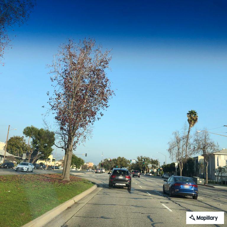 Vehicle fire suspected as arson near Dollar General, Los Angeles County ...