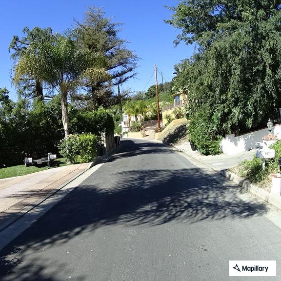 Suspect follows victim with guns near Grund Avenue and Round Valley Dr ...