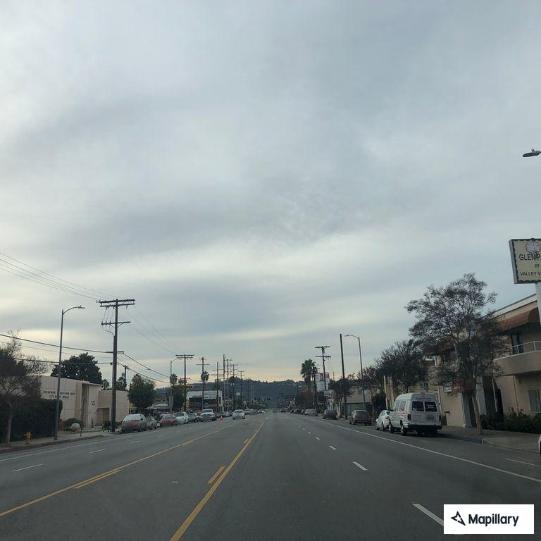 Hit and run reported with witness location two blocks away, Los Angeles ...