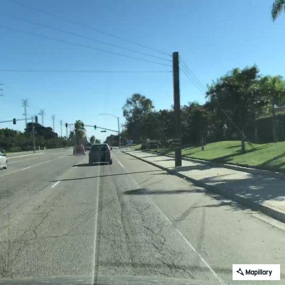 Vehicle fire on Highway 101 near Rice Avenue, Oxnard CA | CrimeRadar