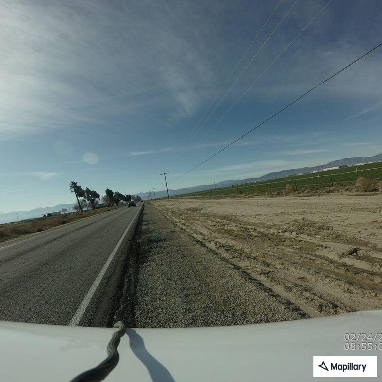 Vehicle spins out near Avenue E and 50th St East, Los Angeles County CA ...