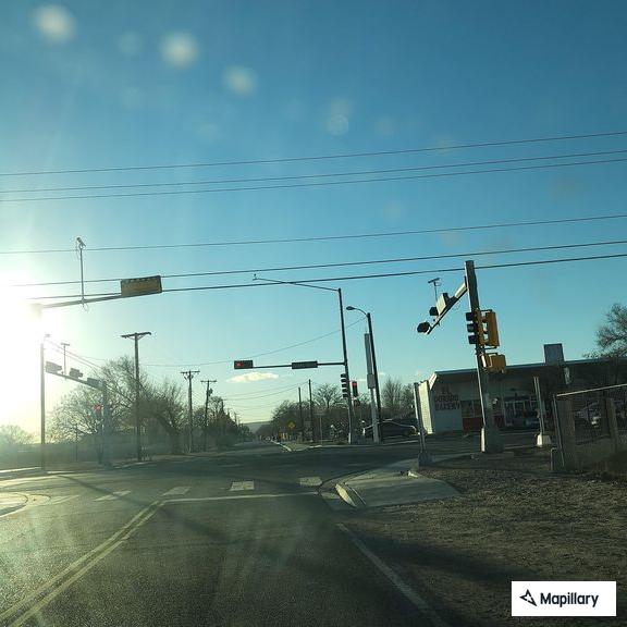 Dumpster fire reported near Isleta and Barcelona, South Valley NM ...