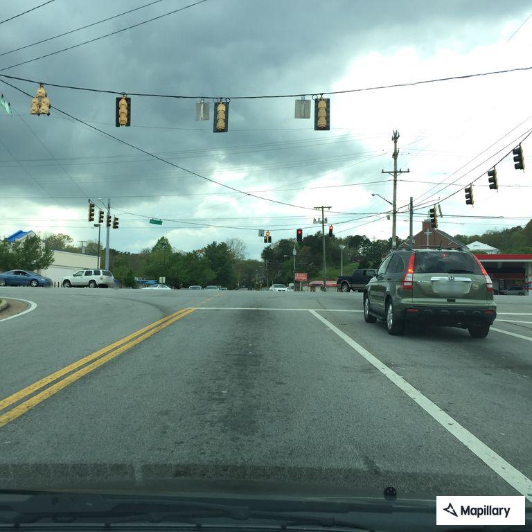 Traffic accident with female injured on highway 153, Chattanooga TN ...
