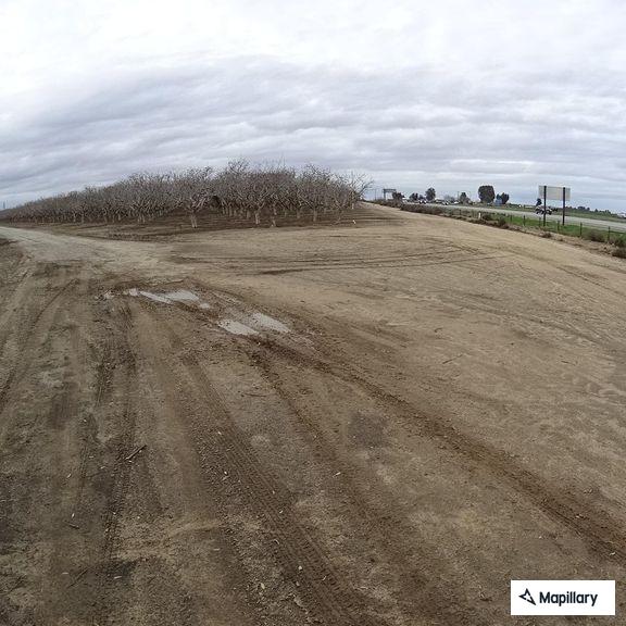 Vehicle swerves dangerously on I-5 near Buttonwillow, Buttonwillow CA ...