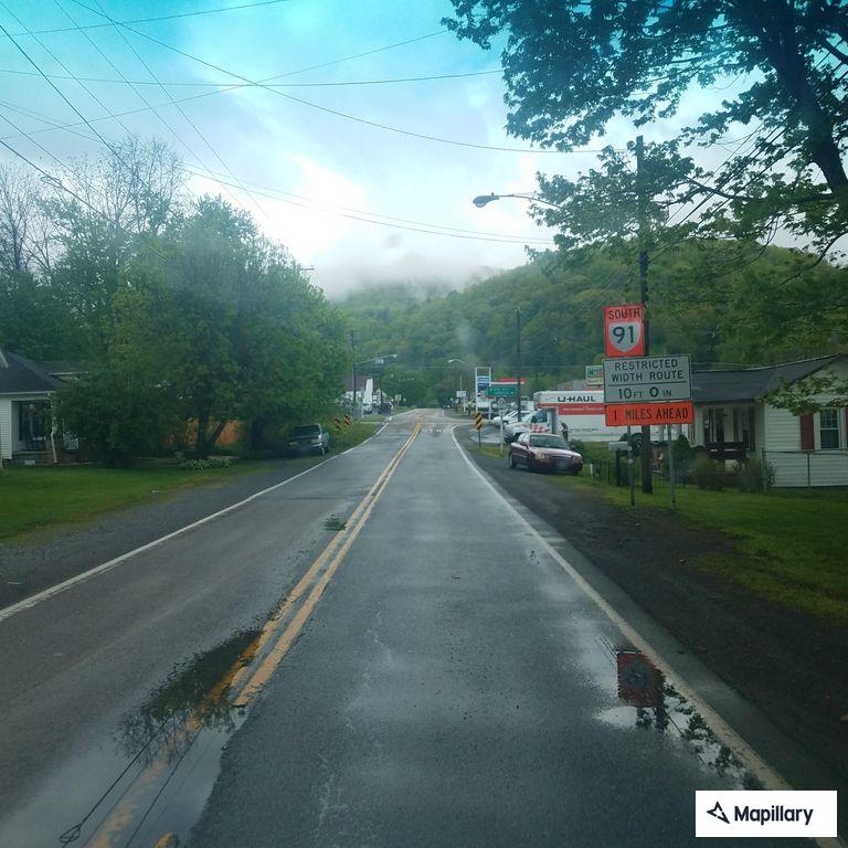 Medical team responds to elderly man unable to walk, Damascus VA ...