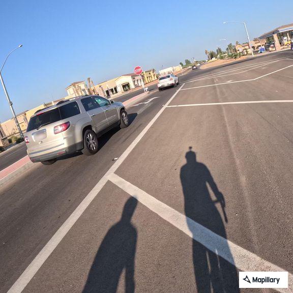 Non-injury traffic collision near Leonard and Shaw, Clovis CA | CrimeRadar