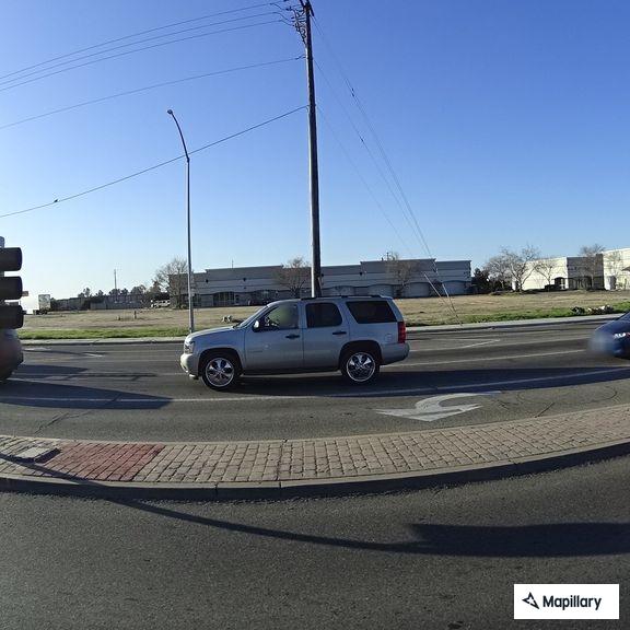 Unknown disturbance with shouting and baby crying near shaw ave, Fresno ...