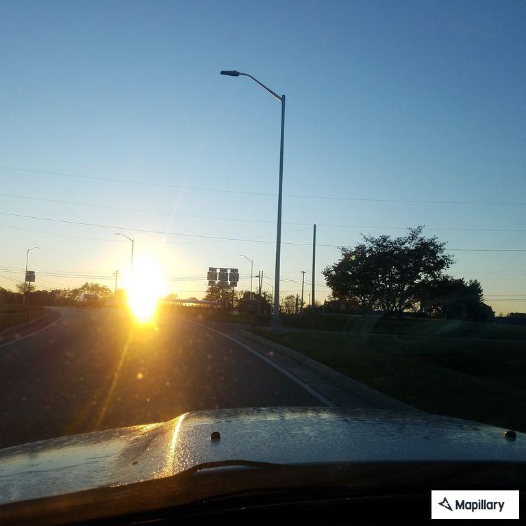 Single vehicle runs off road near Old Whitley Rd, London KY | CrimeRadar