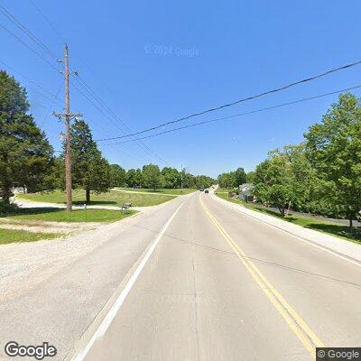 Officer investigates traffic hazard on US-61 in Tennessee, Clark County ...