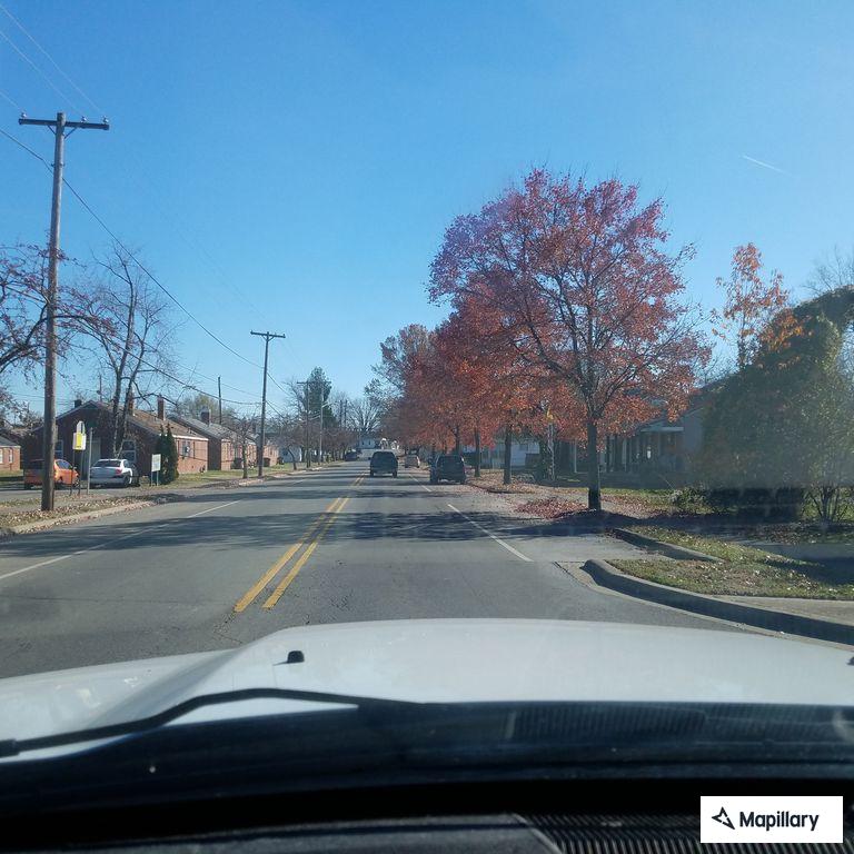 White SUV flees traffic stop on Beechwood Ave, New Albany IN | CrimeRadar
