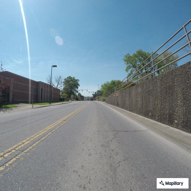 Complaint of loud truck near Stuart St, Charleston WV | CrimeRadar