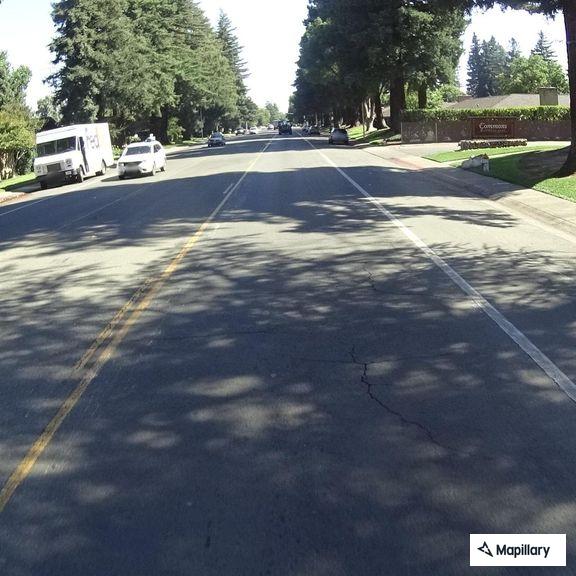 Single-car crash on American River Drive, Sacramento CA | CrimeRadar