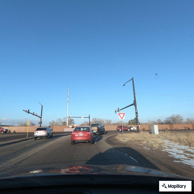 Semi truck blocking lanes on south highway 85, Colorado Springs CO ...