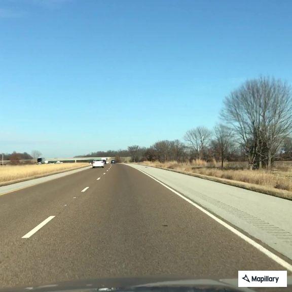Semi-truck causes property damage crash on I-55 southbound, Macoupin ...