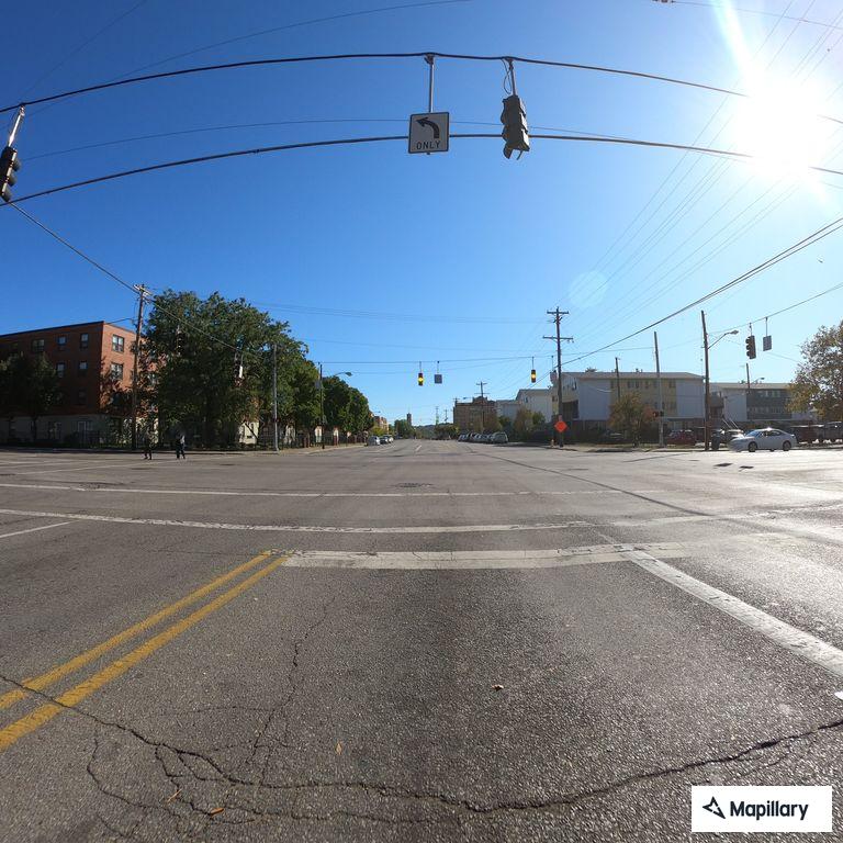 Person trapped in elevator at tower building, Cincinnati OH | CrimeRadar