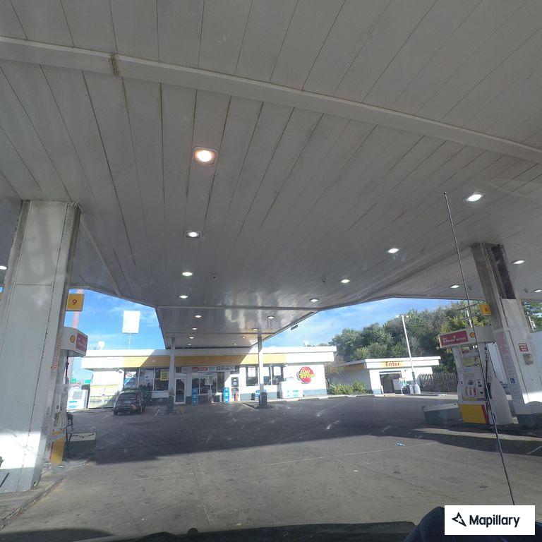 Silent panic alarm activated at Jiffy Stop store, Springfield IL ...