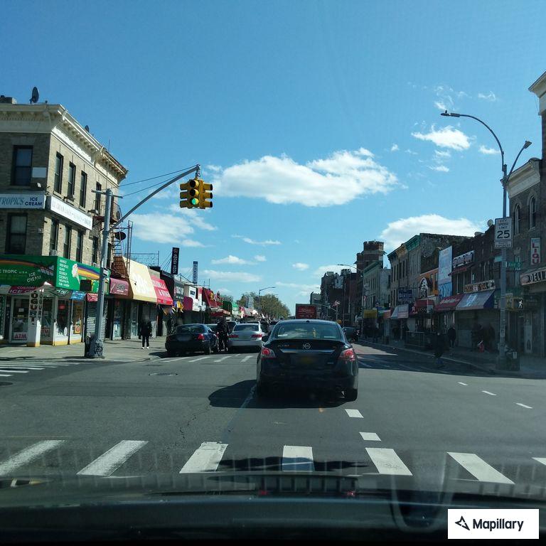 Suspicious package reported at subway station platform, Brooklyn NY ...