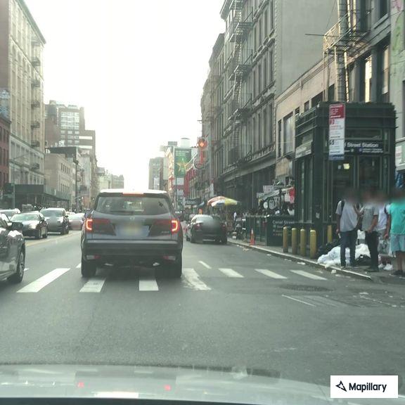 Woman throws objects in Canal St subway station, New York NY | CrimeRadar