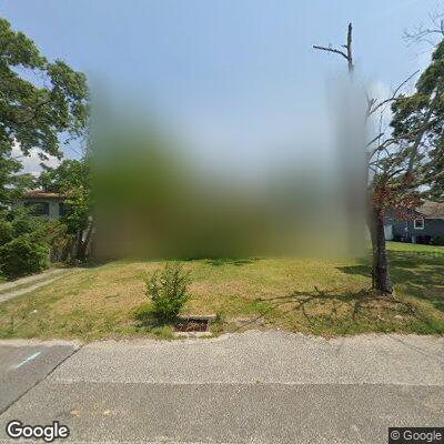 Man suffers cardiac arrest near Blue Point residential area, Blue Point ...