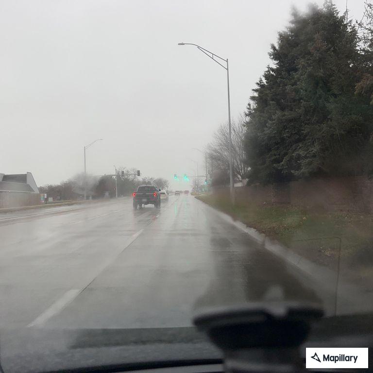 Police conduct high-risk stop on pedestrian bridge, Lincoln NE | CrimeRadar