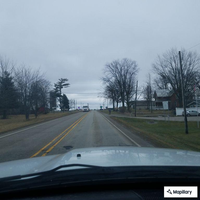 Traffic stop on vehicle disregarding signs at Main St, Noble County IN ...