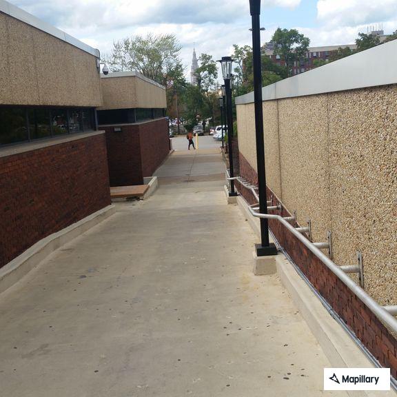 Police start CPR during apartment medical emergency, Cleveland OH ...