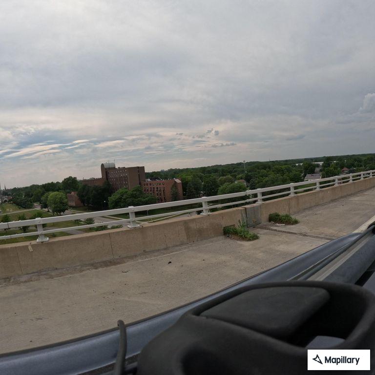 Pedestrian hit by car at Summit and Craig Bridge leaves scene, Toledo ...