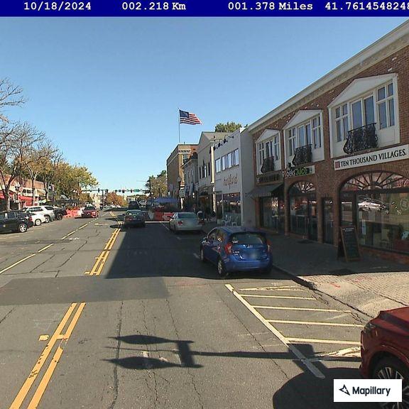 Vehicle goes off road near chipotle in West Hartford, West Hartford CT ...