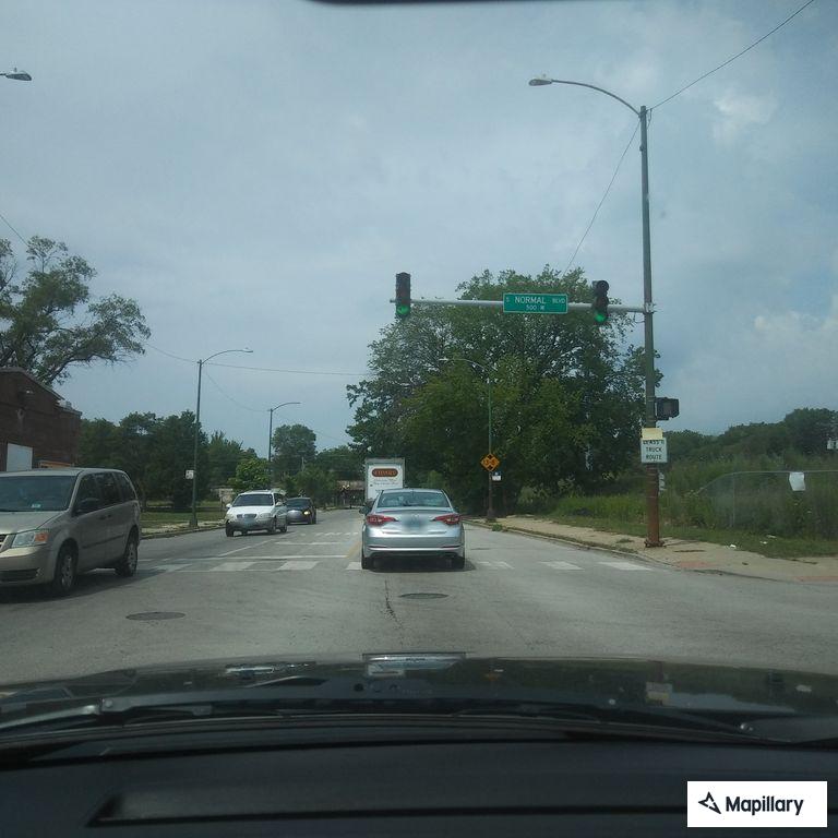 Traffic accident reported near W 59th St, Chicago, Chicago IL | CrimeRadar